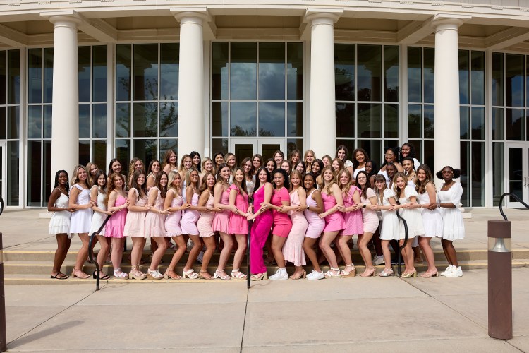 LASSITER TROJAN CHEERLEADING